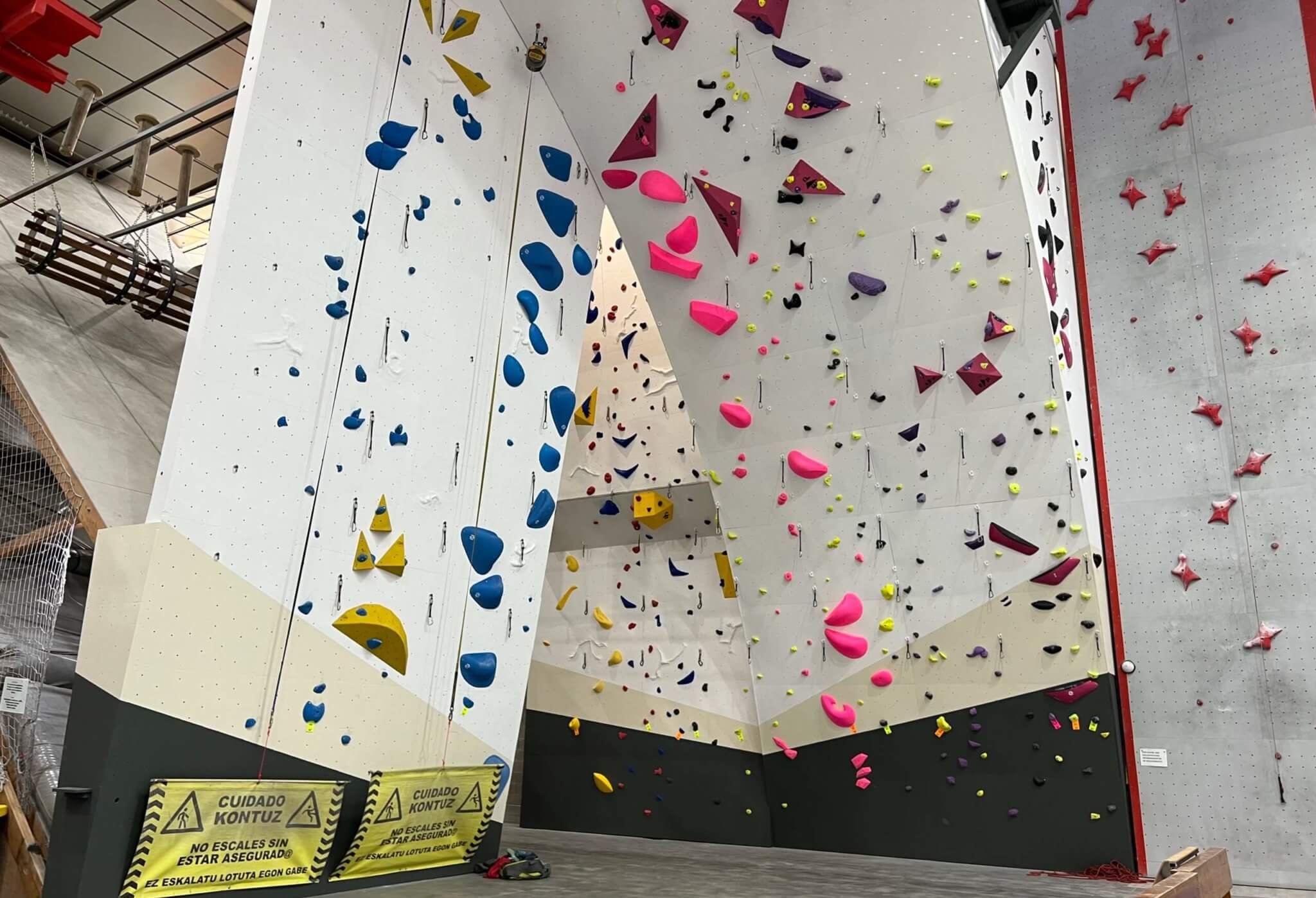 Un rocódromo familiar donde todos tienen cabida | Rocópolis